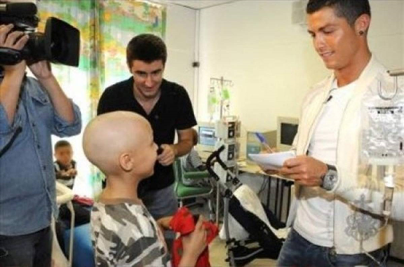 Cristiano Ronaldo, Cause Athlete: Mobilizing 1 Billion Fans